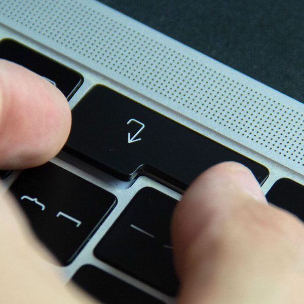 Mac Replacement Keys | How To Replace Key Caps And Butterfly Clips On ...
